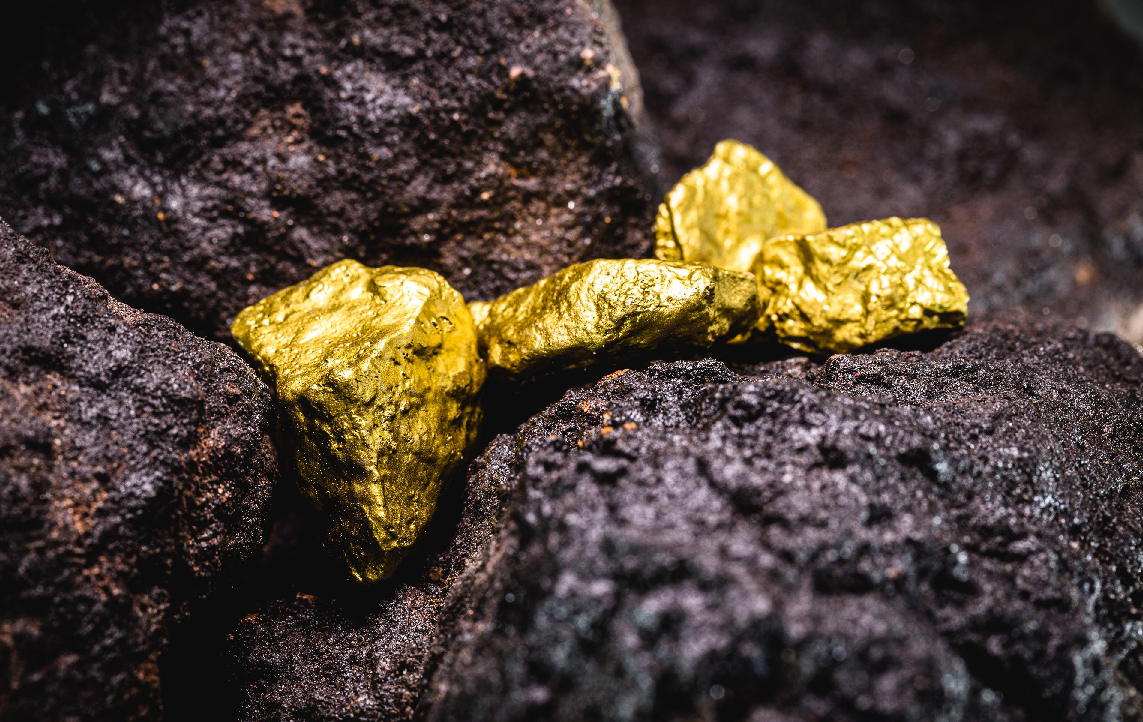 oro-min.png